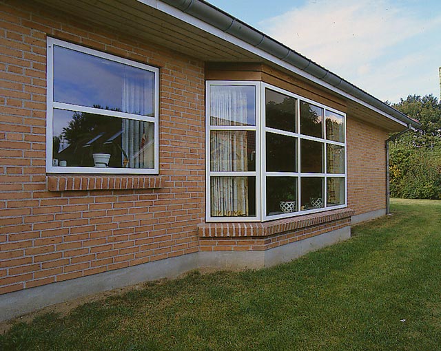 Levering og montering af vinduer